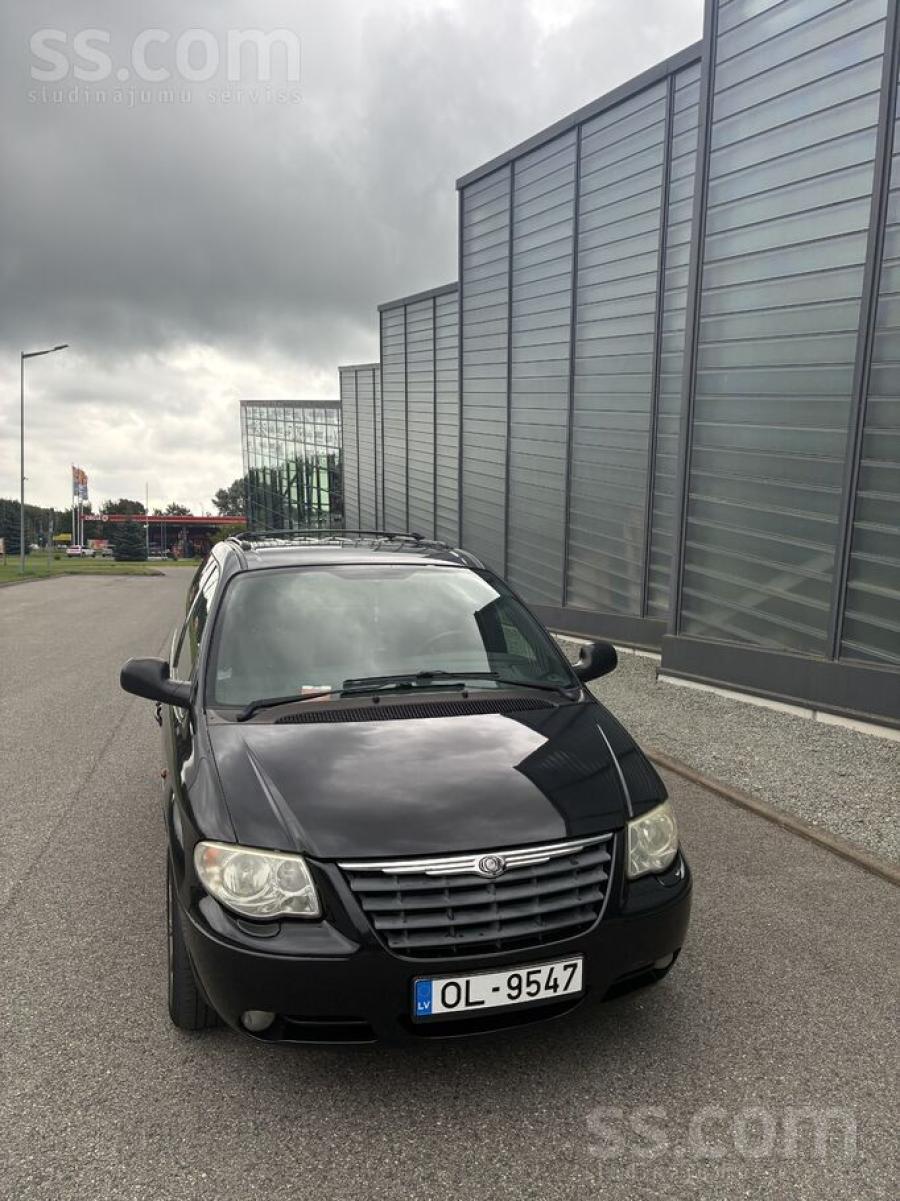Melns Chrysler Grand Voyager 2008 Liepāja, ar dzinēja tilpumu 2.80 L un nobraukumu 0 tūkst. km par 2690 €, foto 8 vietnē AUTOMOTO.COM.LV