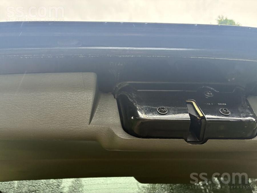 Melns Chrysler Grand Voyager 2008 Liepāja, ar dzinēja tilpumu 2.80 L un nobraukumu 0 tūkst. km par 2690 €, foto 19 vietnē AUTOMOTO.COM.LV