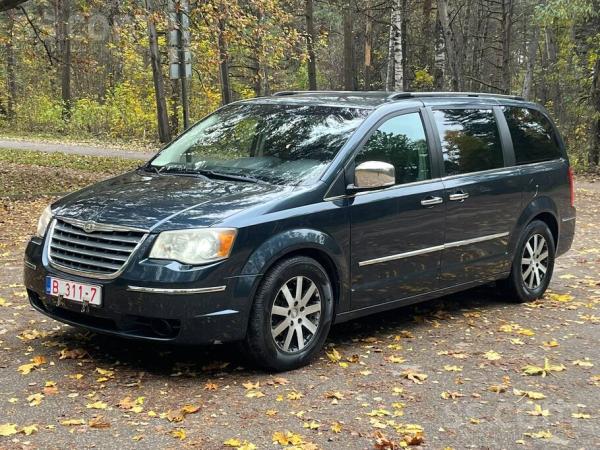 Крайслер Гранд Вояджер 2008 в Рига на AUTOMOTO.COM.LV Черный Крайслер Гранд Вояджер 2008 в Рига, объемом двигателя 2.80 л и пробегом 0 тыс. км за 3799 €, фото 1 на AUTOMOTO.COM.LV