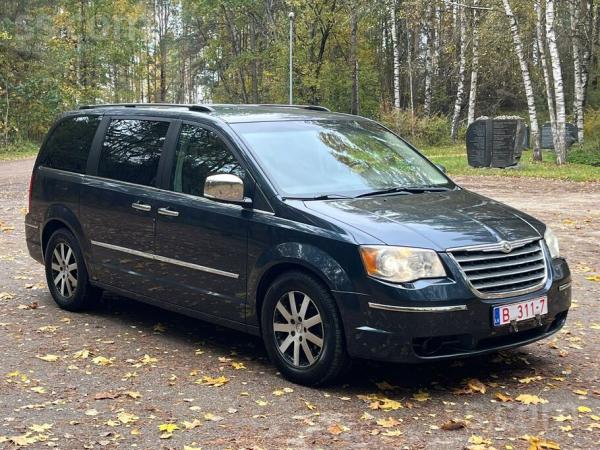 Крайслер Гранд Вояджер 2008 в Рига на AUTOMOTO.COM.LV Черный Крайслер Гранд Вояджер 2008 в Рига, объемом двигателя 2.80 л и пробегом 0 тыс. км за 3799 €, фото 8 на AUTOMOTO.COM.LV