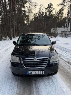 Melns Chrysler Grand Voyager 2009 Viļņa, ar dzinēja tilpumu 2.78 L un nobraukumu 417 tūkst. km par 2250 €, foto 2 vietnē AUTOMOTO.COM.LV