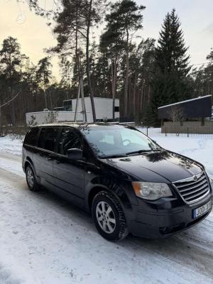 Melns Chrysler Grand Voyager 2009 Viļņa, ar dzinēja tilpumu 2.78 L un nobraukumu 417 tūkst. km par 2250 €, foto 3 vietnē AUTOMOTO.COM.LV