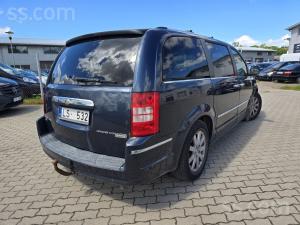 Black Chrysler Grand Voyager 2009 in Riga, with an engine capacity of 2.80 L and mileage of 0 thousand km for 2600 €, photo 5 on AUTOMOTO.COM.LV
