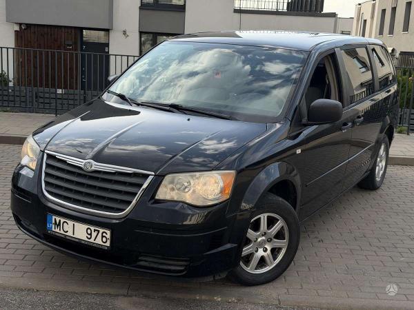 Крайслер Гранд Вояджер 2009 в Вильнюс на AUTOMOTO.COM.LV Черный Крайслер Гранд Вояджер 2009 в Вильнюс, объемом двигателя 2.78 л и пробегом 213 тыс. км за 2200 €, фото 5 на AUTOMOTO.COM.LV