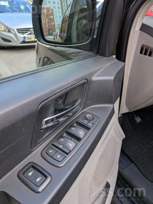Melns Chrysler Grand Voyager 2010 Rīga, ar dzinēja tilpumu 2.80 L un nobraukumu 0 tūkst. km par 4500 €, foto 9 vietnē AUTOMOTO.COM.LV