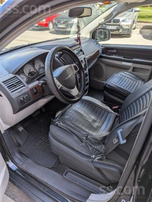 Melns Chrysler Grand Voyager 2010 Rīga, ar dzinēja tilpumu 2.80 L un nobraukumu 0 tūkst. km par 4500 €, foto 11 vietnē AUTOMOTO.COM.LV