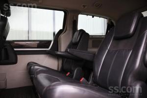 Melns Chrysler Grand Voyager 2010 Rīga, ar dzinēja tilpumu 2.80 L un nobraukumu 367 tūkst. km par 2495 €, foto 14 vietnē AUTOMOTO.COM.LV