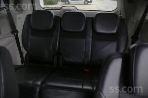 Melns Chrysler Grand Voyager 2010 Rīga, ar dzinēja tilpumu 2.80 L un nobraukumu 367 tūkst. km par 2495 €, foto 16 vietnē AUTOMOTO.COM.LV