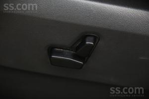 Melns Chrysler Grand Voyager 2010 Rīga, ar dzinēja tilpumu 2.80 L un nobraukumu 367 tūkst. km par 2495 €, foto 17 vietnē AUTOMOTO.COM.LV