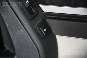 Melns Chrysler Grand Voyager 2010 Rīga, ar dzinēja tilpumu 2.80 L un nobraukumu 367 tūkst. km par 2495 €, foto 23 vietnē AUTOMOTO.COM.LV