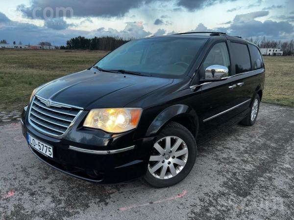 Black Chrysler Grand Voyager 2010 in Riga, with an engine capacity of 2.80 L and mileage of 188 thousand km for 4999 €, photo 1 on AUTOMOTO.COM.LV