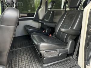 Melns Chrysler Grand Voyager 2011 Jēkabpils, ar dzinēja tilpumu 2.80 L un nobraukumu 222 tūkst. km par 5990 €, foto 10 vietnē AUTOMOTO.COM.LV