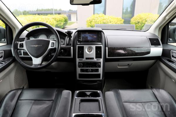 Melns Chrysler Grand Voyager 2011 Tukums, ar dzinēja tilpumu 2.80 L un nobraukumu 259 tūkst. km par 4750 €, foto 6 vietnē AUTOMOTO.COM.LV