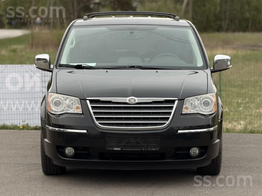 Melns Chrysler Grand Voyager 2011 Ogre, ar dzinēja tilpumu 2.80 L un nobraukumu 256 tūkst. km par 7750 €, foto 3 vietnē AUTOMOTO.COM.LV