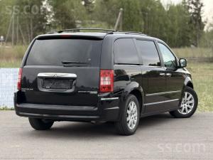 Melns Chrysler Grand Voyager 2011 Ogre, ar dzinēja tilpumu 2.80 L un nobraukumu 256 tūkst. km par 7750 €, foto 5 vietnē AUTOMOTO.COM.LV