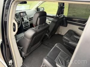 Melns Chrysler Grand Voyager 2011 Ogre, ar dzinēja tilpumu 2.80 L un nobraukumu 256 tūkst. km par 7750 €, foto 18 vietnē AUTOMOTO.COM.LV