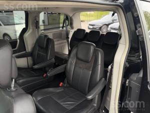 Melns Chrysler Grand Voyager 2011 Ogre, ar dzinēja tilpumu 2.80 L un nobraukumu 256 tūkst. km par 7750 €, foto 21 vietnē AUTOMOTO.COM.LV