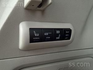 Melns Chrysler Grand Voyager 2011 Ogre, ar dzinēja tilpumu 2.80 L un nobraukumu 256 tūkst. km par 7750 €, foto 25 vietnē AUTOMOTO.COM.LV