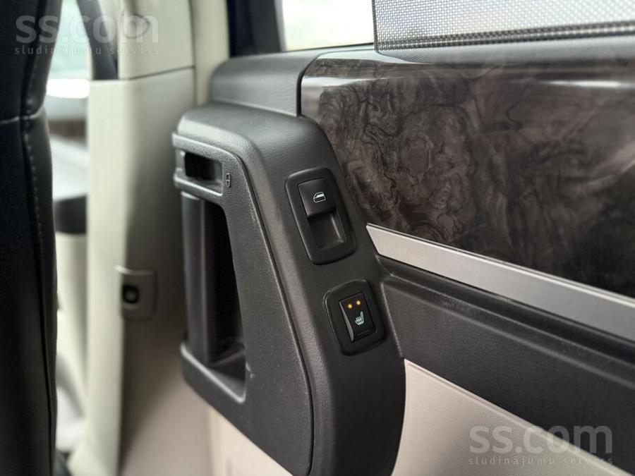 Melns Chrysler Grand Voyager 2011 Ogre, ar dzinēja tilpumu 2.80 L un nobraukumu 256 tūkst. km par 7750 €, foto 26 vietnē AUTOMOTO.COM.LV
