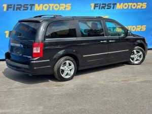 Melns Chrysler Grand Voyager 2011 Rīga, ar dzinēja tilpumu 2.80 L un nobraukumu 269 tūkst. km par 5950 €, foto 6 vietnē AUTOMOTO.COM.LV