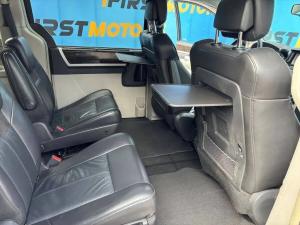 Melns Chrysler Grand Voyager 2011 Rīga, ar dzinēja tilpumu 2.80 L un nobraukumu 269 tūkst. km par 5950 €, foto 12 vietnē AUTOMOTO.COM.LV