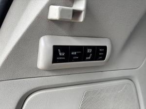 Melns Chrysler Grand Voyager 2011 Rīga, ar dzinēja tilpumu 2.80 L un nobraukumu 269 tūkst. km par 5950 €, foto 21 vietnē AUTOMOTO.COM.LV