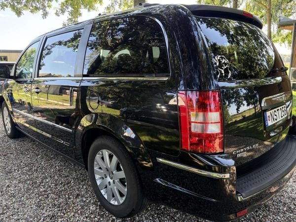 Melns Chrysler Grand Voyager 2011 Kauņa, ar dzinēja tilpumu 2.78 L un nobraukumu 248 tūkst. km par 6800 €, foto 6 vietnē AUTOMOTO.COM.LV
