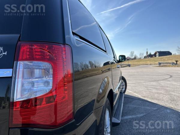 Melns Chrysler Grand Voyager 2012 Valmiera, ar dzinēja tilpumu 2.80 L un nobraukumu 308 tūkst. km par 7450 €, foto 10 vietnē AUTOMOTO.COM.LV