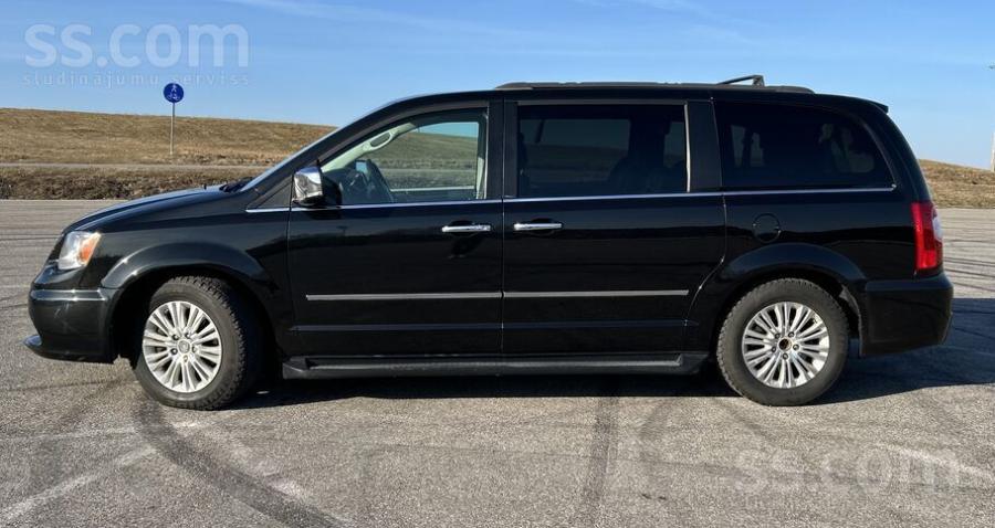 Melns Chrysler Grand Voyager 2012 Valmiera, ar dzinēja tilpumu 2.80 L un nobraukumu 308 tūkst. km par 7450 €, foto 22 vietnē AUTOMOTO.COM.LV