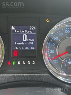 Melns Chrysler Grand Voyager 2012 Rīga, ar dzinēja tilpumu 2.80 L un nobraukumu 262 tūkst. km par 6500 €, foto 6 vietnē AUTOMOTO.COM.LV