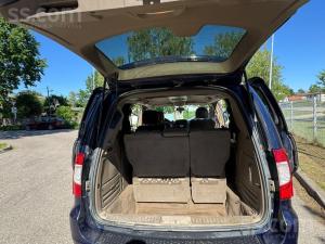 Melns Chrysler Grand Voyager 2014 Rīga, ar dzinēja tilpumu 3.60 L un nobraukumu 320 tūkst. km par 7600 €, foto 15 vietnē AUTOMOTO.COM.LV