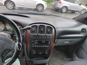 Black Chrysler Grand Voyager 2005 in Tallinn, with an engine capacity of 2.80 L and mileage of 0 thousand km for 550 €, photo 6 on AUTOMOTO.COM.LV