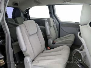 Melns Chrysler Grand Voyager 2006 Tallina, ar dzinēja tilpumu 2.80 L un nobraukumu 337 tūkst. km par 799 €, foto 7 vietnē AUTOMOTO.COM.LV