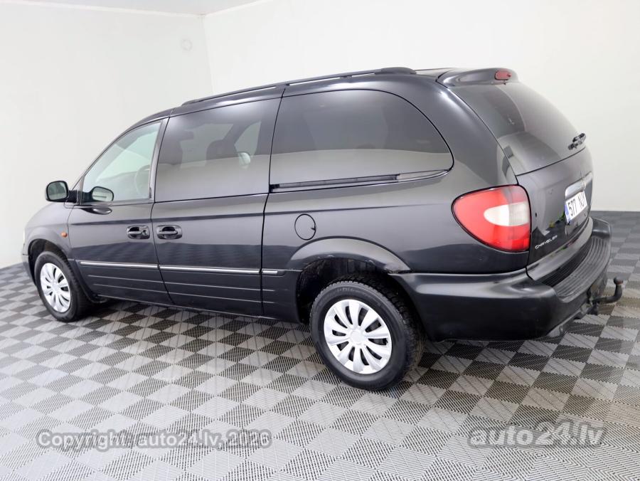 Melns Chrysler Grand Voyager 2006 Tallina, ar dzinēja tilpumu 2.80 L un nobraukumu 259 tūkst. km par 1299 €, foto 5 vietnē AUTOMOTO.COM.LV