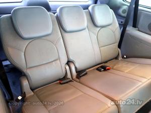 Melns Chrysler Grand Voyager 2006 Tallina, ar dzinēja tilpumu 2.80 L un nobraukumu 259 tūkst. km par 1299 €, foto 9 vietnē AUTOMOTO.COM.LV