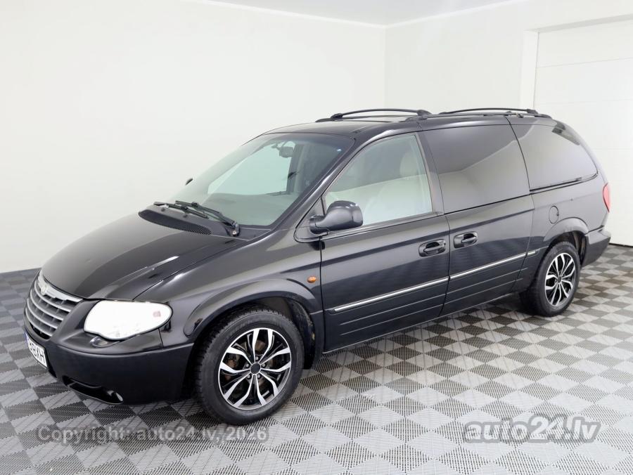 Melns Chrysler Grand Voyager 2007 Tallina, ar dzinēja tilpumu 2.80 L un nobraukumu 265 tūkst. km par 1599 €, foto 3 vietnē AUTOMOTO.COM.LV