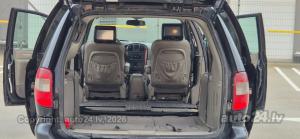 Black Chrysler Grand Voyager 2007 in Tallinn, with an engine capacity of 2.80 L and mileage of 270 thousand km for 2999 €, photo 21 on AUTOMOTO.COM.LV