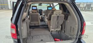 Black Chrysler Grand Voyager 2007 in Tallinn, with an engine capacity of 2.80 L and mileage of 270 thousand km for 2999 €, photo 22 on AUTOMOTO.COM.LV