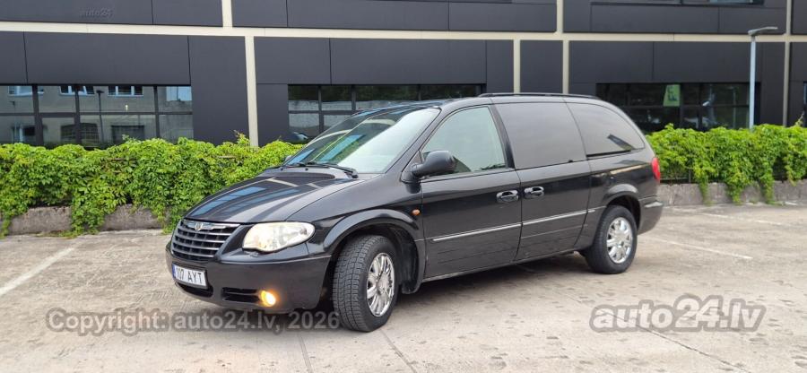 Black Chrysler Grand Voyager 2007 in Tallinn, with an engine capacity of 2.80 L and mileage of 270 thousand km for 2999 €, photo 29 on AUTOMOTO.COM.LV