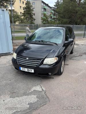 Melns Chrysler Grand Voyager 2007 Tallina, ar dzinēja tilpumu 2.80 L un nobraukumu 263 tūkst. km par 1300 €, foto 5 vietnē AUTOMOTO.COM.LV