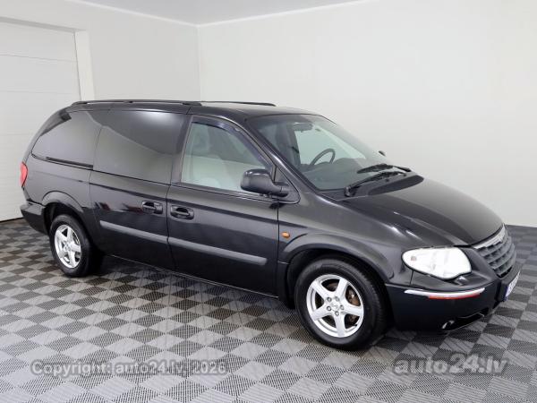 Melns Chrysler Grand Voyager 2008 Tallina, ar dzinēja tilpumu 2.80 L un nobraukumu 254 tūkst. km par 1999 €, foto 1 vietnē AUTOMOTO.COM.LV