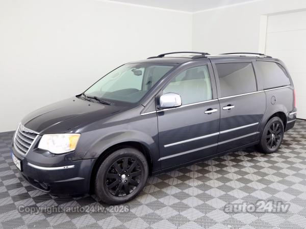 Black Chrysler Grand Voyager 2009 in Tallinn, with an engine capacity of 2.80 L and mileage of 304 thousand km for 1799 €, photo 2 on AUTOMOTO.COM.LV