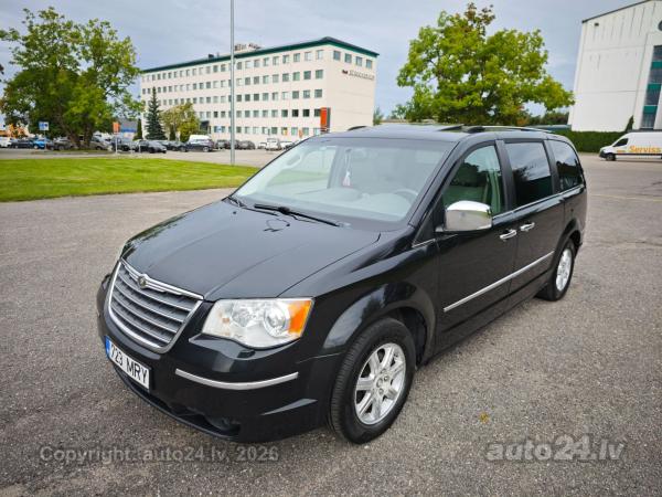 Melns Chrysler Grand Voyager 2009 Tallina, ar dzinēja tilpumu 2.80 L un nobraukumu 347 tūkst. km par 2999 €, foto 7 vietnē AUTOMOTO.COM.LV