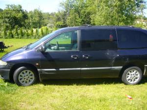 Zils Chrysler Grand Voyager 1997 Rīga, ar dzinēja tilpumu 3.80 L un nobraukumu 570 tūkst. km par 990 €, foto 4 vietnē AUTOMOTO.COM.LV