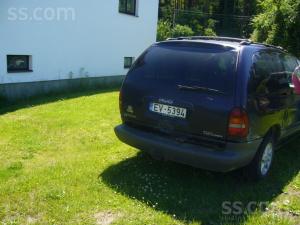 Zils Chrysler Grand Voyager 1997 Rīga, ar dzinēja tilpumu 3.80 L un nobraukumu 570 tūkst. km par 990 €, foto 7 vietnē AUTOMOTO.COM.LV