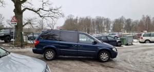 Zils Chrysler Grand Voyager 2004 Valmiera, ar dzinēja tilpumu 2.80 L un nobraukumu 273 tūkst. km par 1750 €, foto 5 vietnē AUTOMOTO.COM.LV