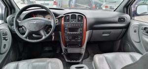 Zils Chrysler Grand Voyager 2004 Valmiera, ar dzinēja tilpumu 2.80 L un nobraukumu 273 tūkst. km par 1750 €, foto 10 vietnē AUTOMOTO.COM.LV