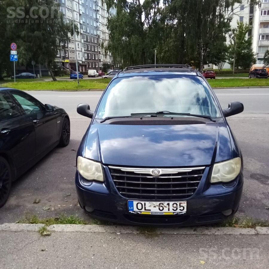 Синий Крайслер Гранд Вояджер 2006 в Рига, объемом двигателя 2.80 л и пробегом 360 тыс. км за 550 €, фото 1 на AUTOMOTO.COM.LV