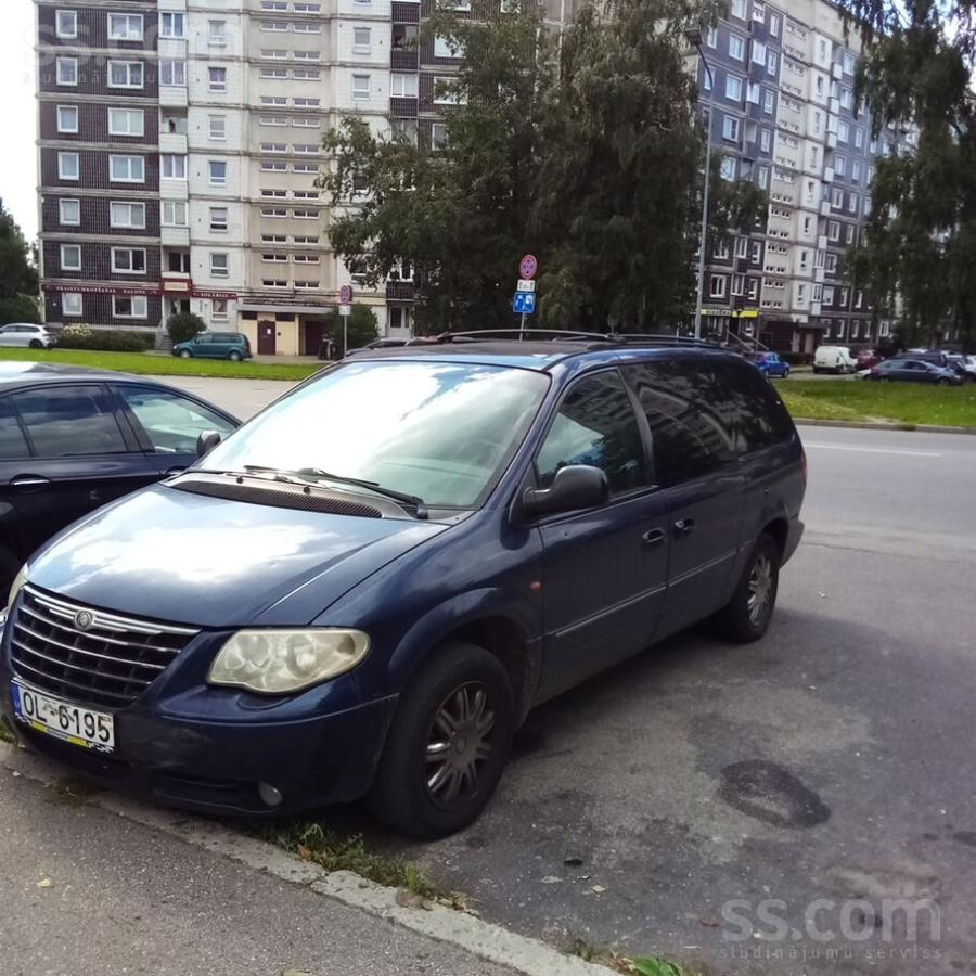Синий Крайслер Гранд Вояджер 2006 в Рига, объемом двигателя 2.80 л и пробегом 360 тыс. км за 550 €, фото 6 на AUTOMOTO.COM.LV