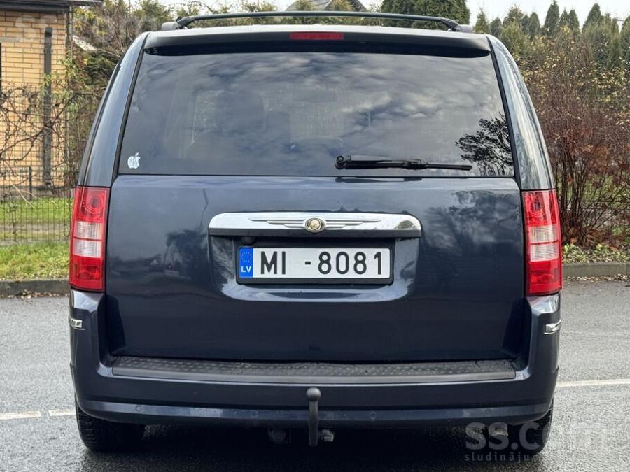 Zils Chrysler Grand Voyager 2008 Jelgava, ar dzinēja tilpumu 2.80 L un nobraukumu 331 tūkst. km par 4500 €, foto 10 vietnē AUTOMOTO.COM.LV